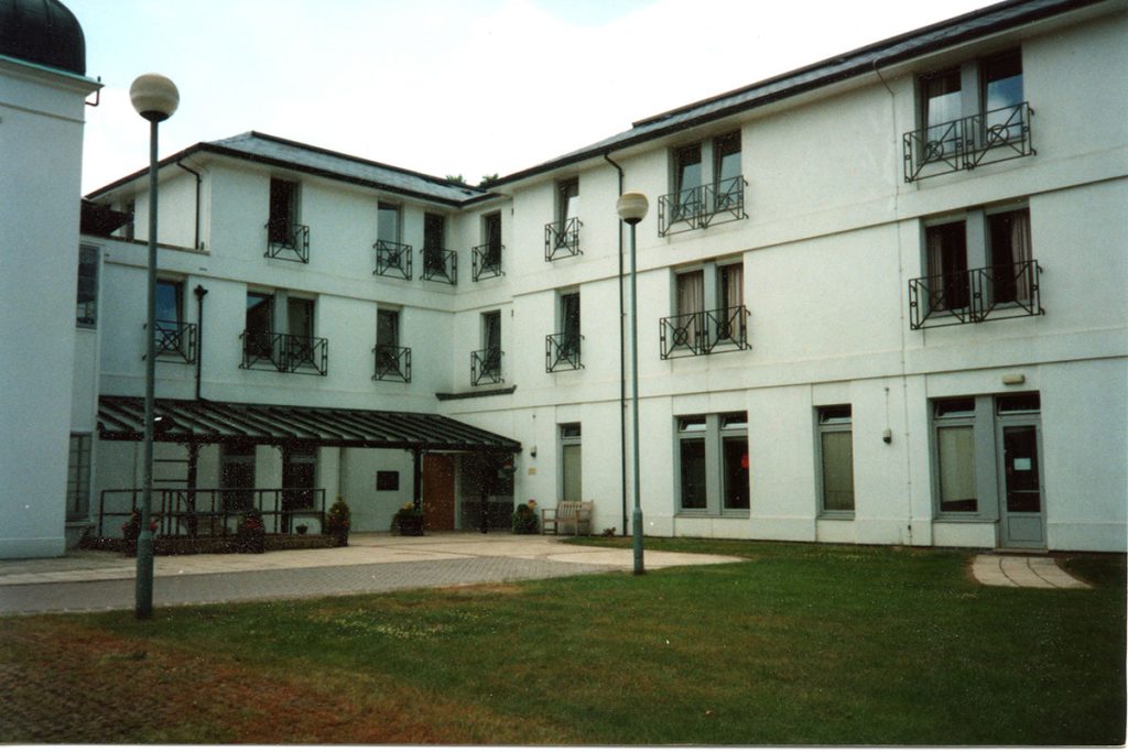 Story of Pax Lodge - WAGGGS World Centres